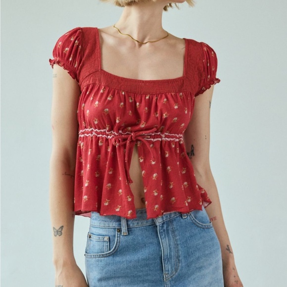 Kimchi Blue Too Cute Flyaway Babydoll Top